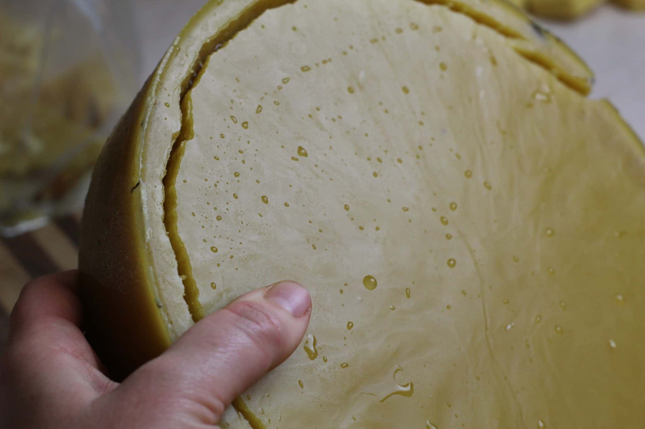 Clean Beeswax - Filter Beeswax at Home