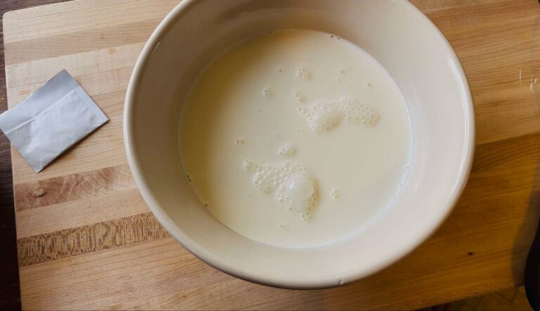 How to Make Homemade Cultured Buttermilk